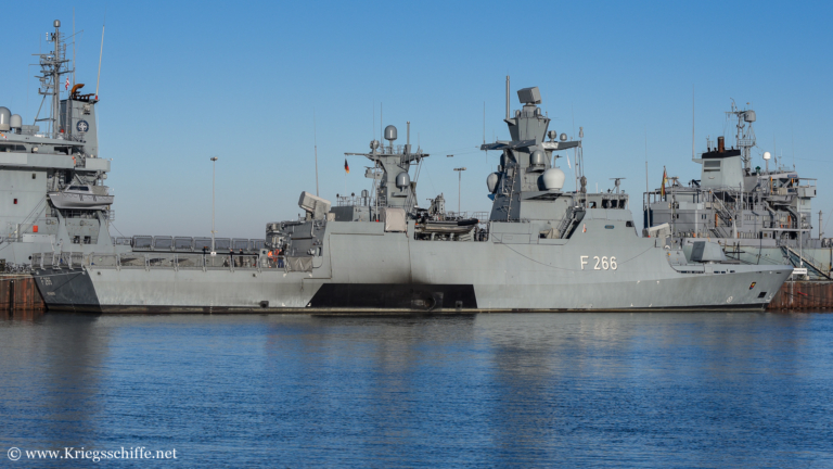 Korvette ‚Emden‘ in Kiel – Kriegsschiffe.net